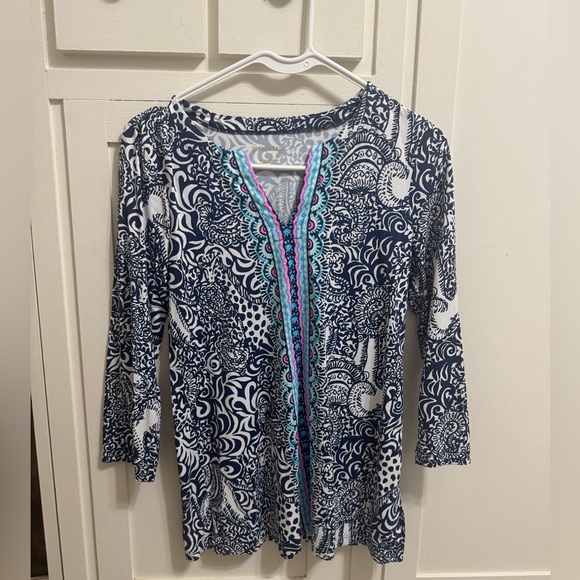 Lilly Pulitzer | Tops | Lilly Pulitzer Navy And Aqua Patterned Garment ...